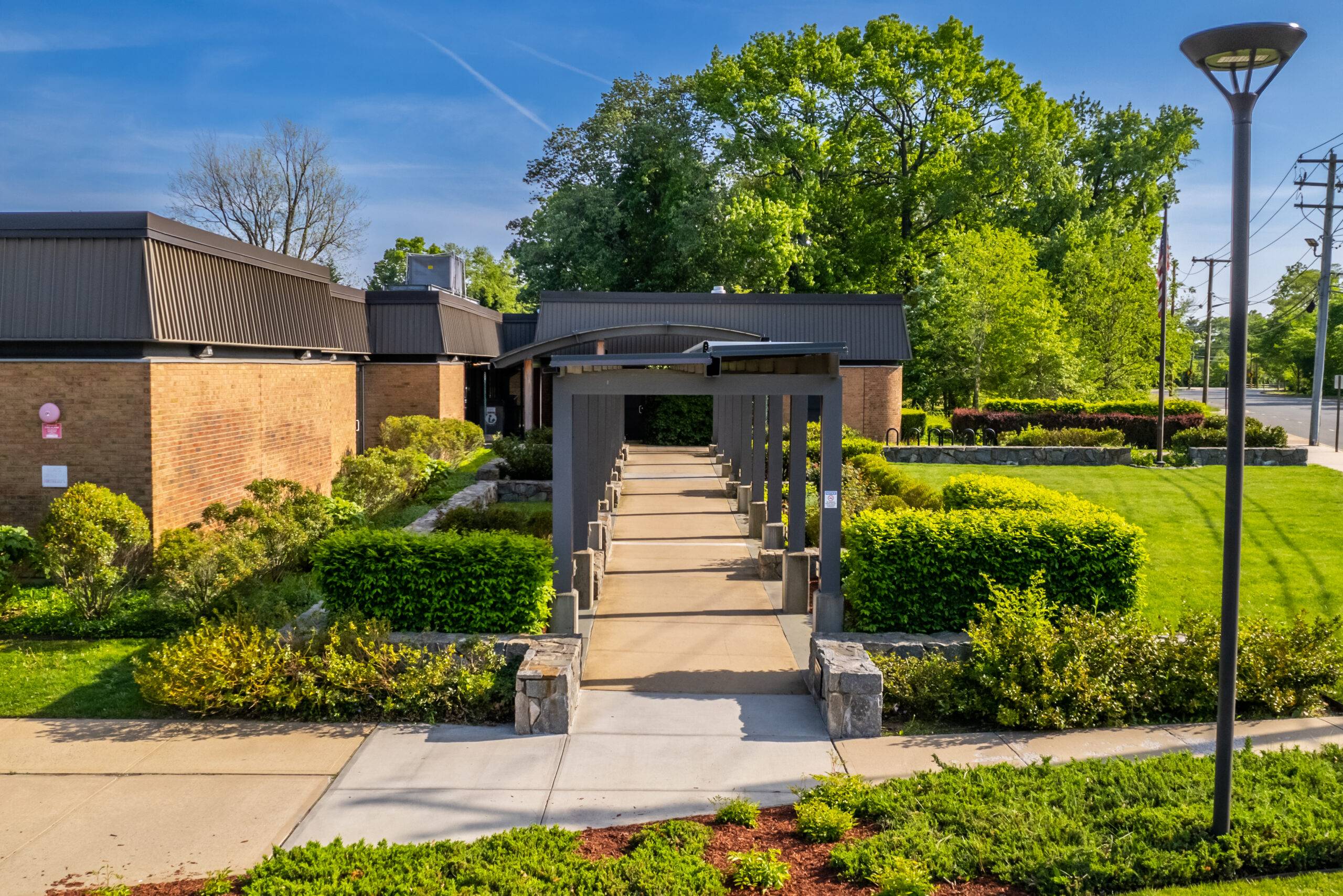 Shelter Rock Public Library | 165 Searingtown Rd Albertson, NY 11507 ...